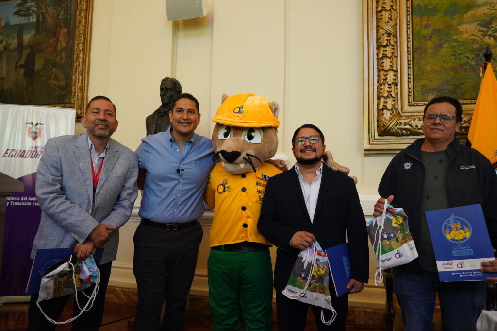 SNGR reafirma cooperación en la campaña nacional que busca concientizar ...